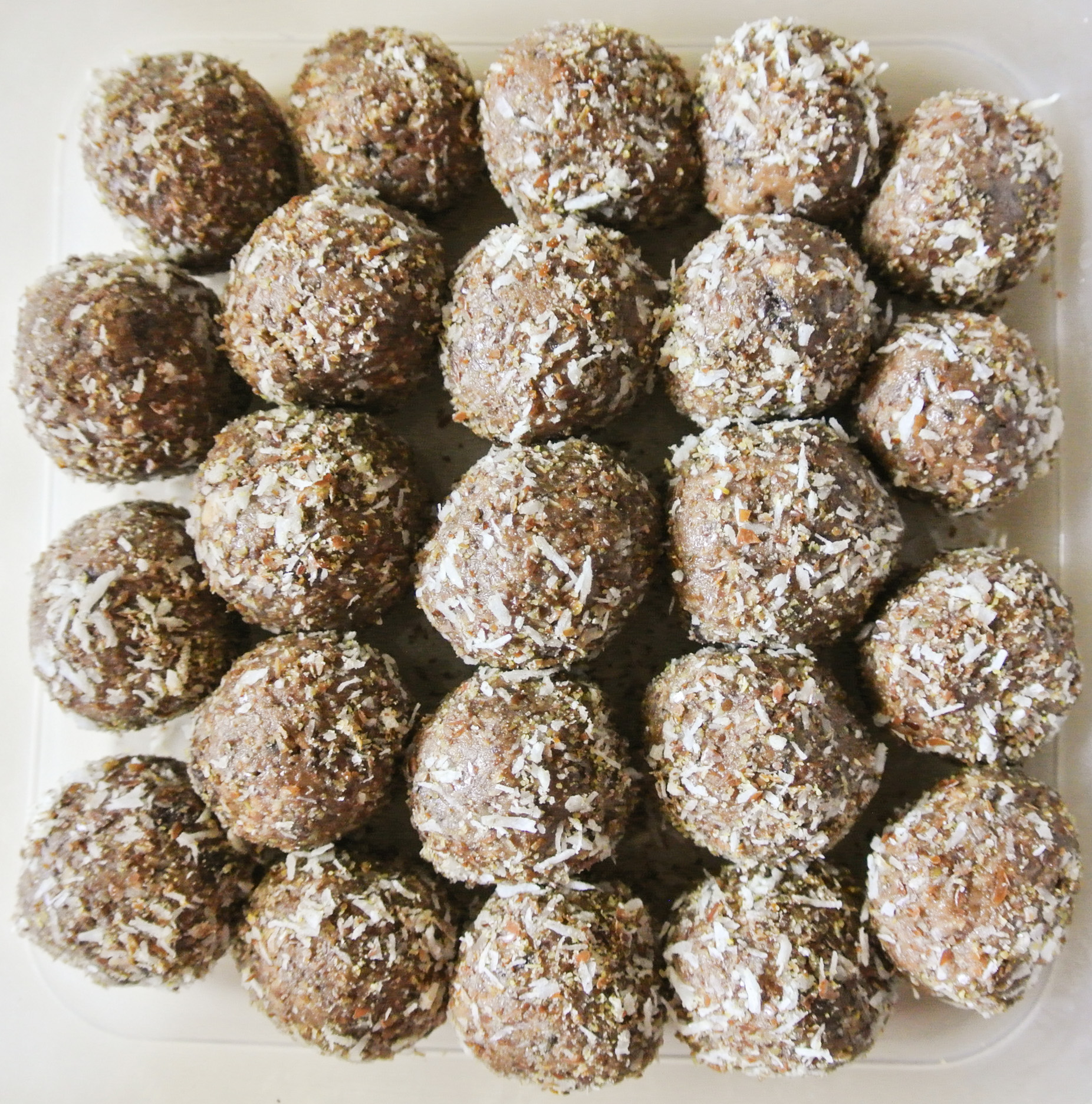 Back-to-School Power Balls – The Fresh Formula
